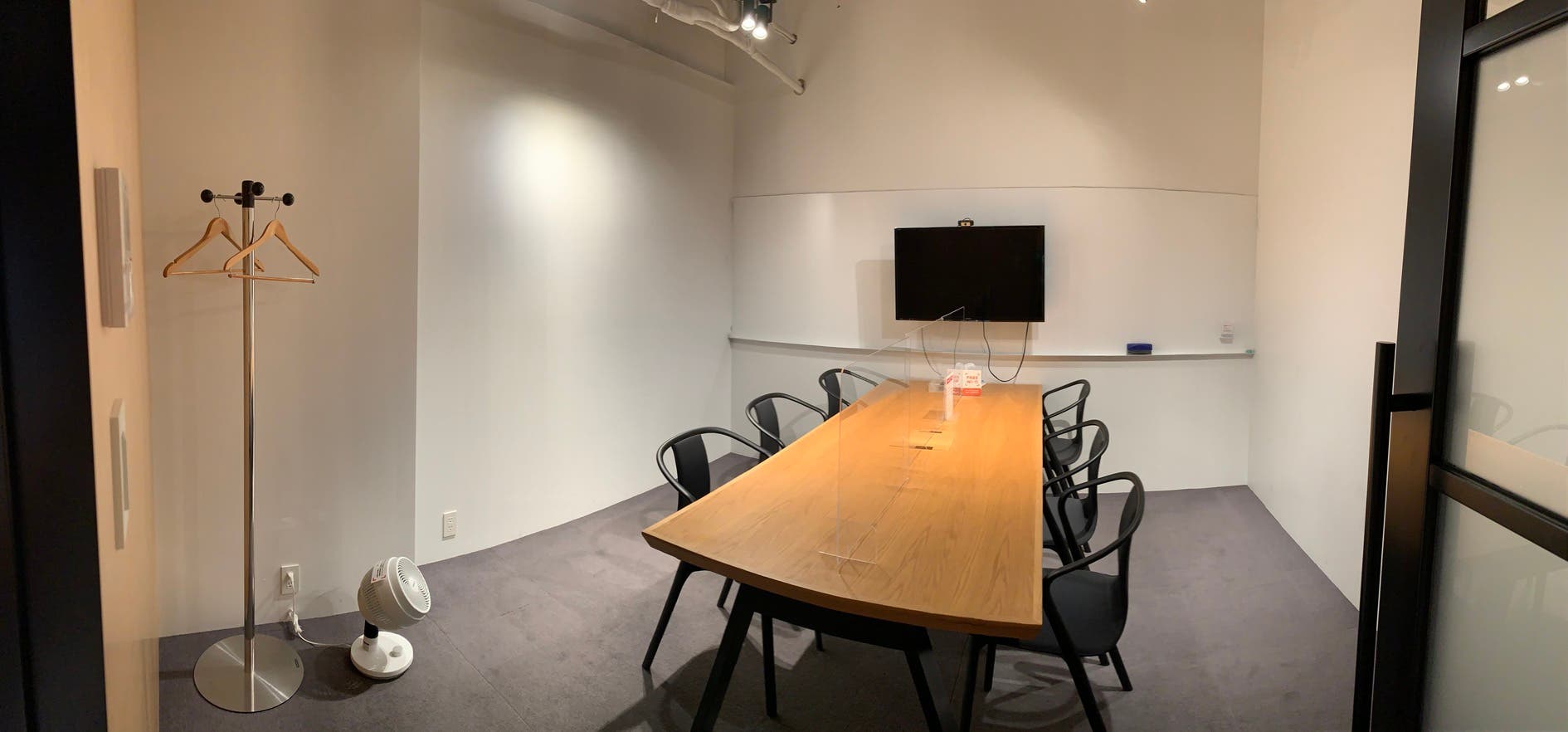 【24時間レンタル可!】最大150人収容　230㎡のゆったりカフェ空間を貸切に！！LIFULL Tableの写真17