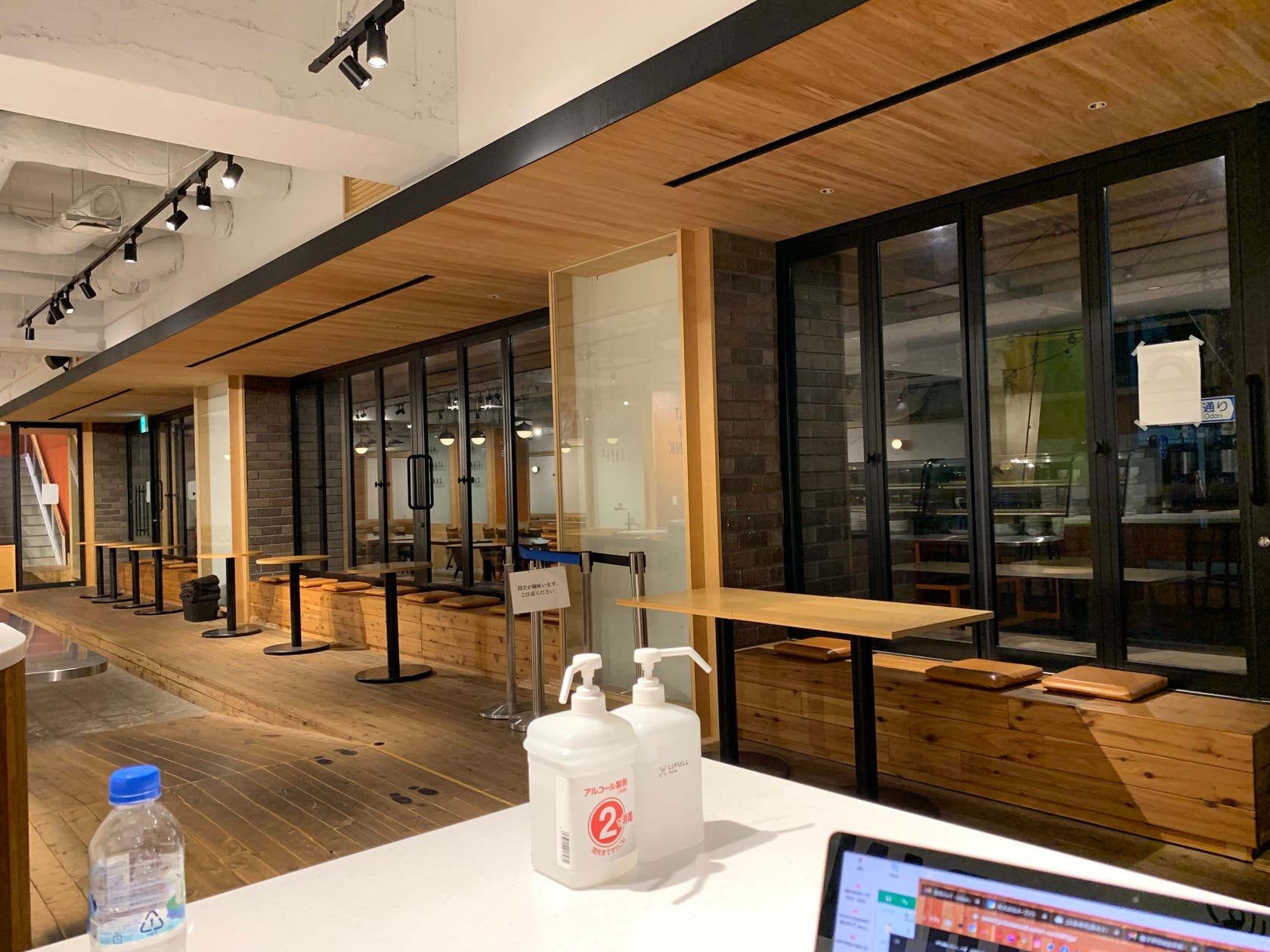 【24時間レンタル可!】最大150人収容　230㎡のゆったりカフェ空間を貸切に！！LIFULL Tableの写真18