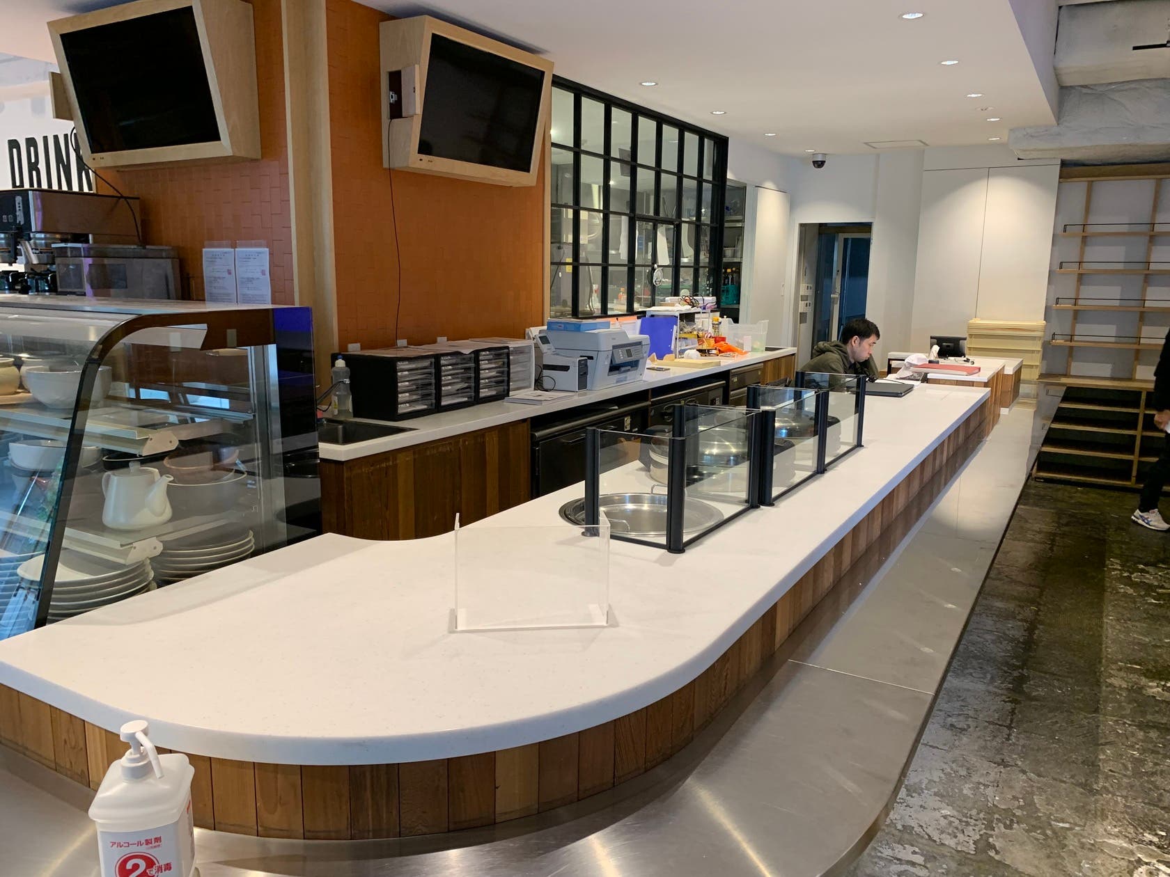 【24時間レンタル可!】最大150人収容　230㎡のゆったりカフェ空間を貸切に！！LIFULL Tableの写真19