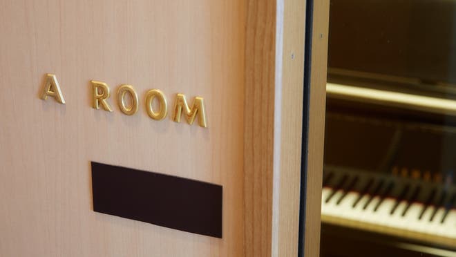 【南青山/渋谷・表参道】グランドピアノ🎸防音室《🕒24時間/要予約》⭐️教室開講OK:Aルーム【個人/法人OK】の写真6