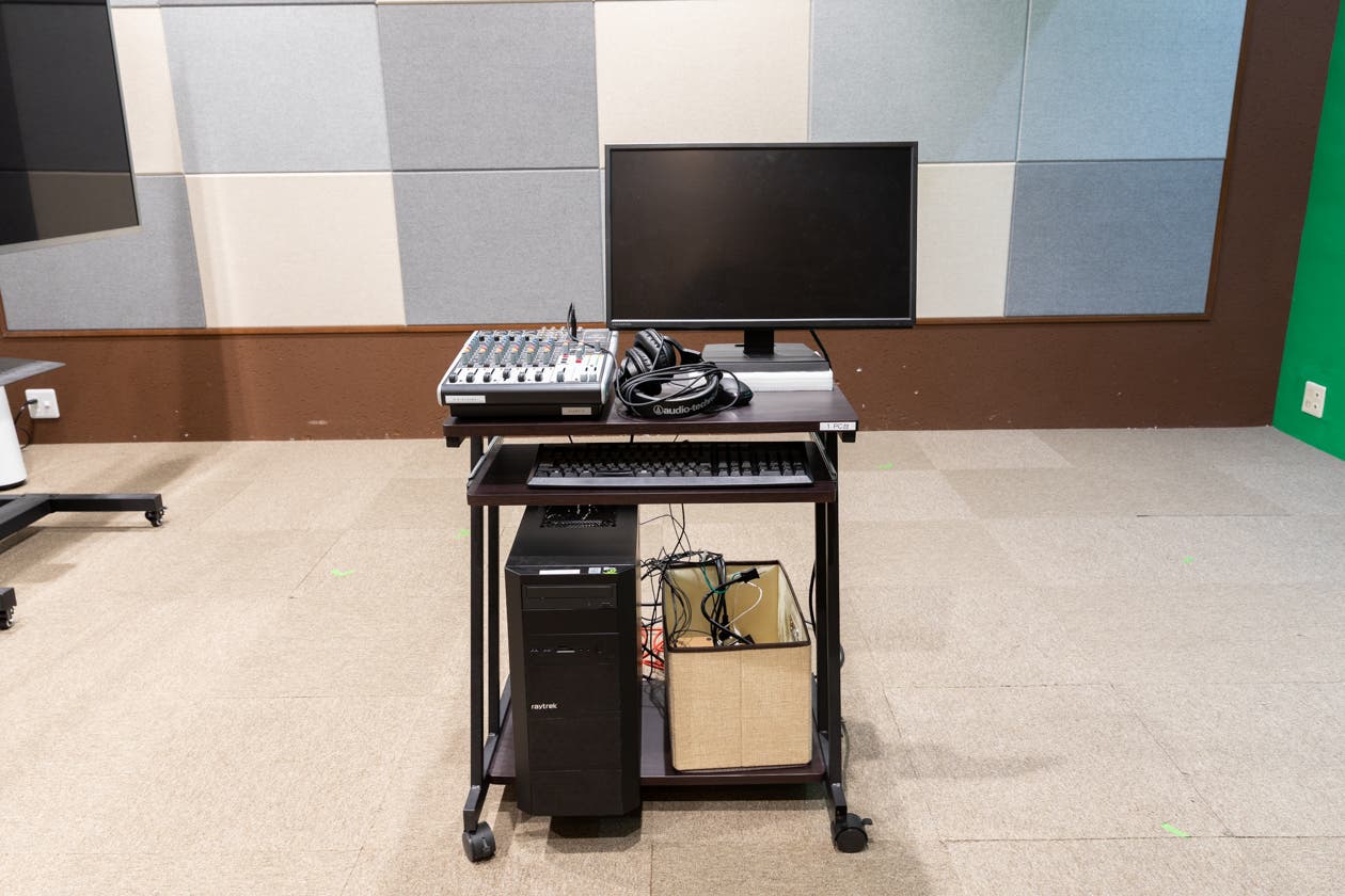 壁面大型グリーンバック・動画撮影・LIVE配信スタジオ・高速光回線・機材貸出無料、メイクルーム完備の写真16