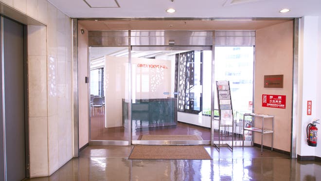 地下鉄銀座駅より徒歩2分、104坪の展覧会&イベントスペースです。の写真1