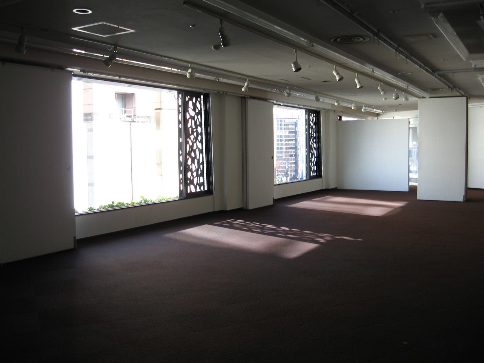 地下鉄銀座駅より徒歩2分、104坪の展覧会＆イベントスペースです。の写真12