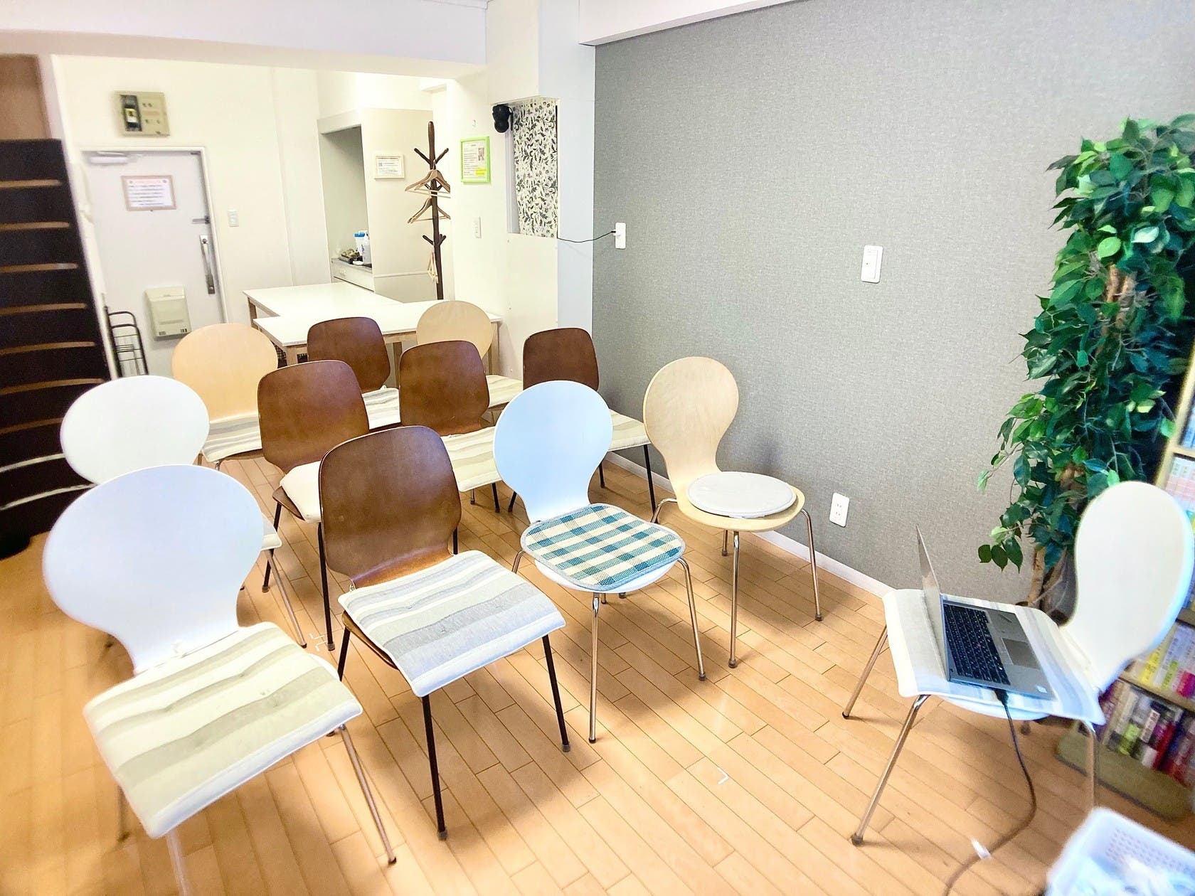 【楽らく会議室 東陽町】東陽町駅徒歩2分★テレワーク・会議・セミナー・撮影・映画鑑賞・ゲーム・施術等にどうぞの写真6