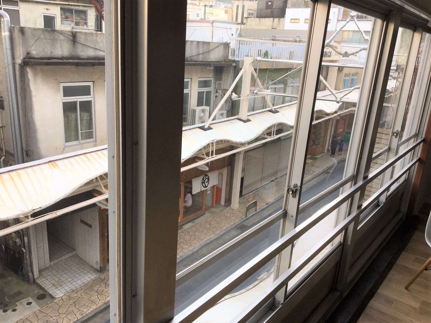 熱海銀座商店街のコワーキングスペース「naedoco」が運営するレンタルスペース。飲食OK！8〜21時の最長13時間利用可能の写真7