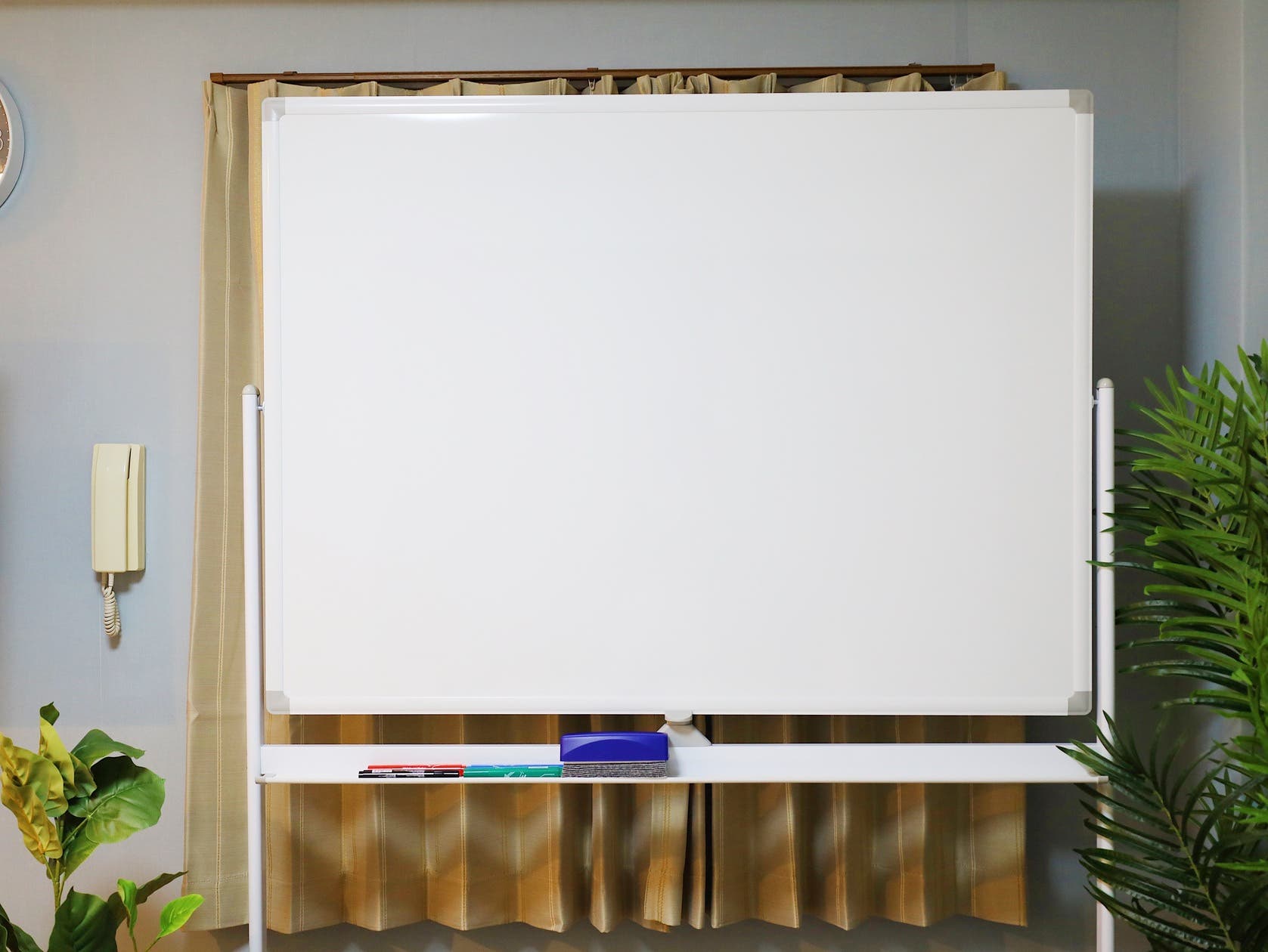 高速光回線WiFi・大型モニター全て無料！ 会議・商談・テレワーク・勉強会・動画撮影・動画配信・ボードゲーム・女子会・懇親会などの写真15