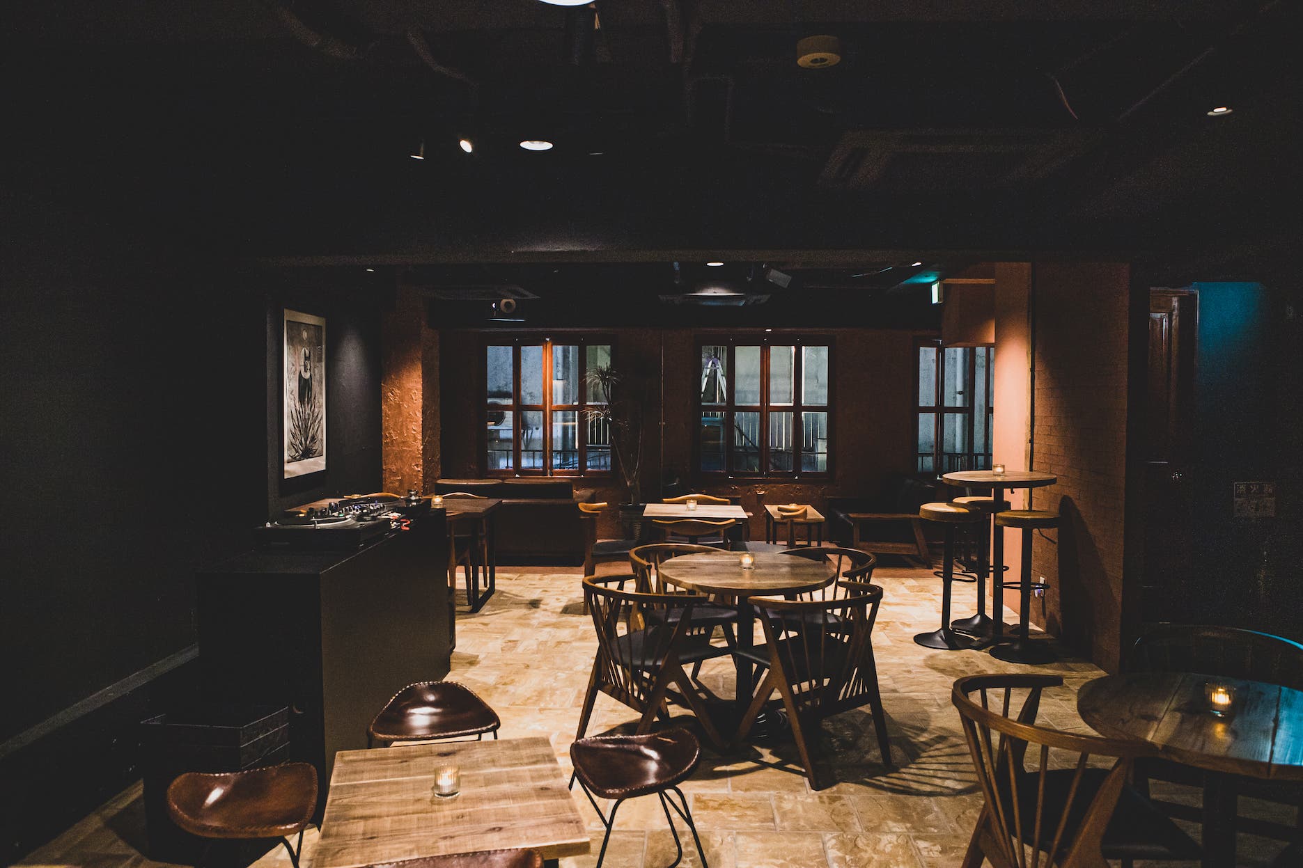 渋谷駅4分スペイン坂のおしゃれなカフェバーの写真2