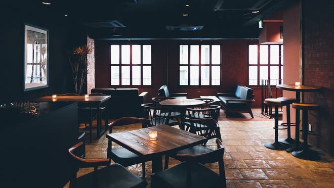 渋谷駅4分スペイン坂のおしゃれなカフェバーの写真1