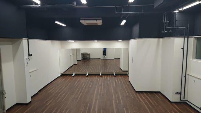 JR新宿駅南口より徒歩4分、THビル2階Bルームの写真6