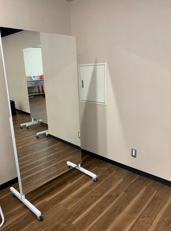 JR新宿駅南口より徒歩4分、THビル2階Bルームの写真16