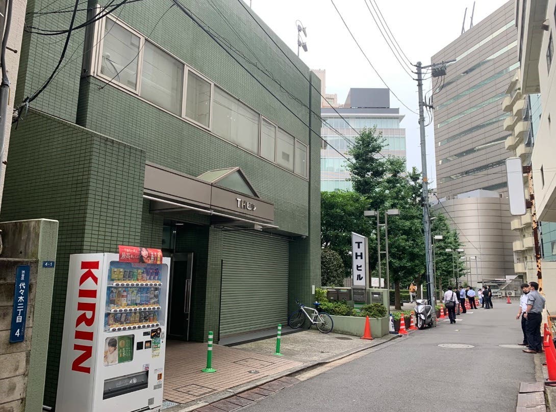 JR新宿駅南口徒歩4分、THビル3階Aルームの写真13