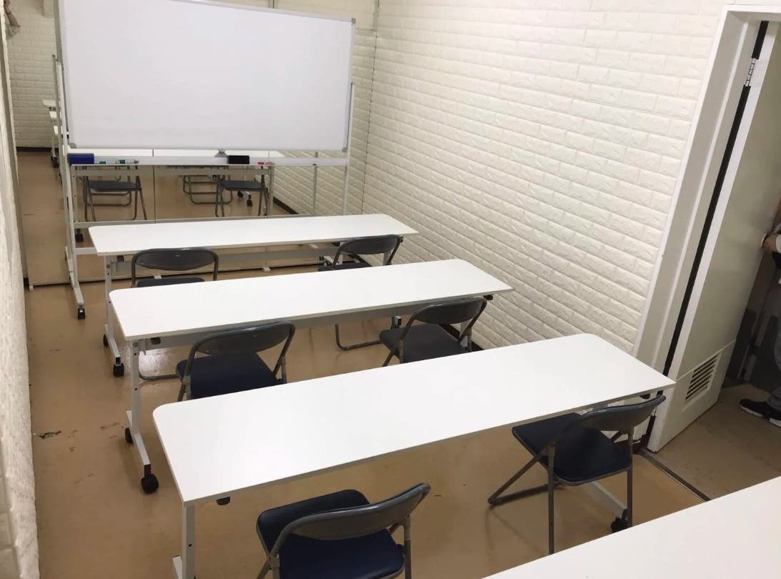 JR新宿駅南口より徒歩4分、THビル2階Dルームの写真5