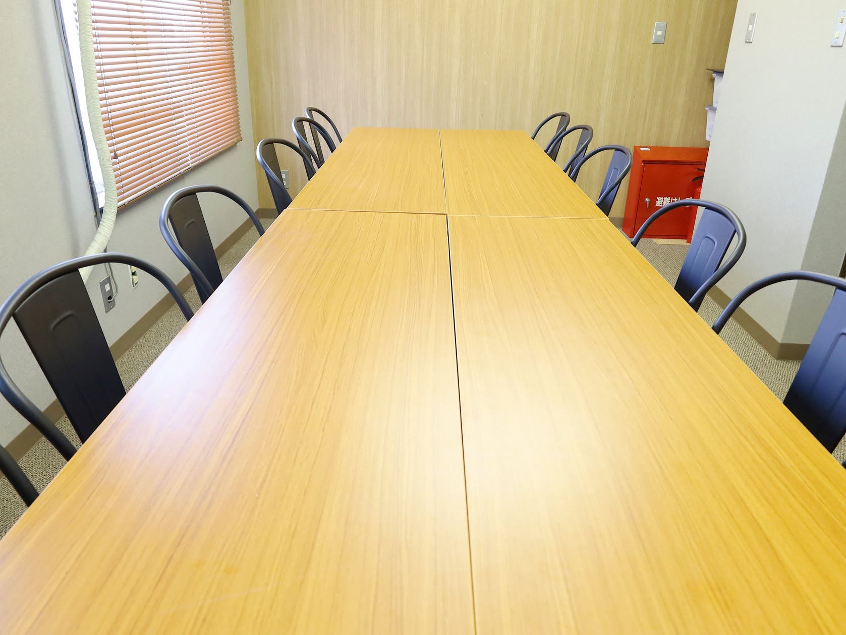 恵比寿駅徒歩2分/最大14名/飲食、お酒可/光回線無料Wifi/テレワーク/ボードゲーム【静か・明るい・綺麗】の写真6