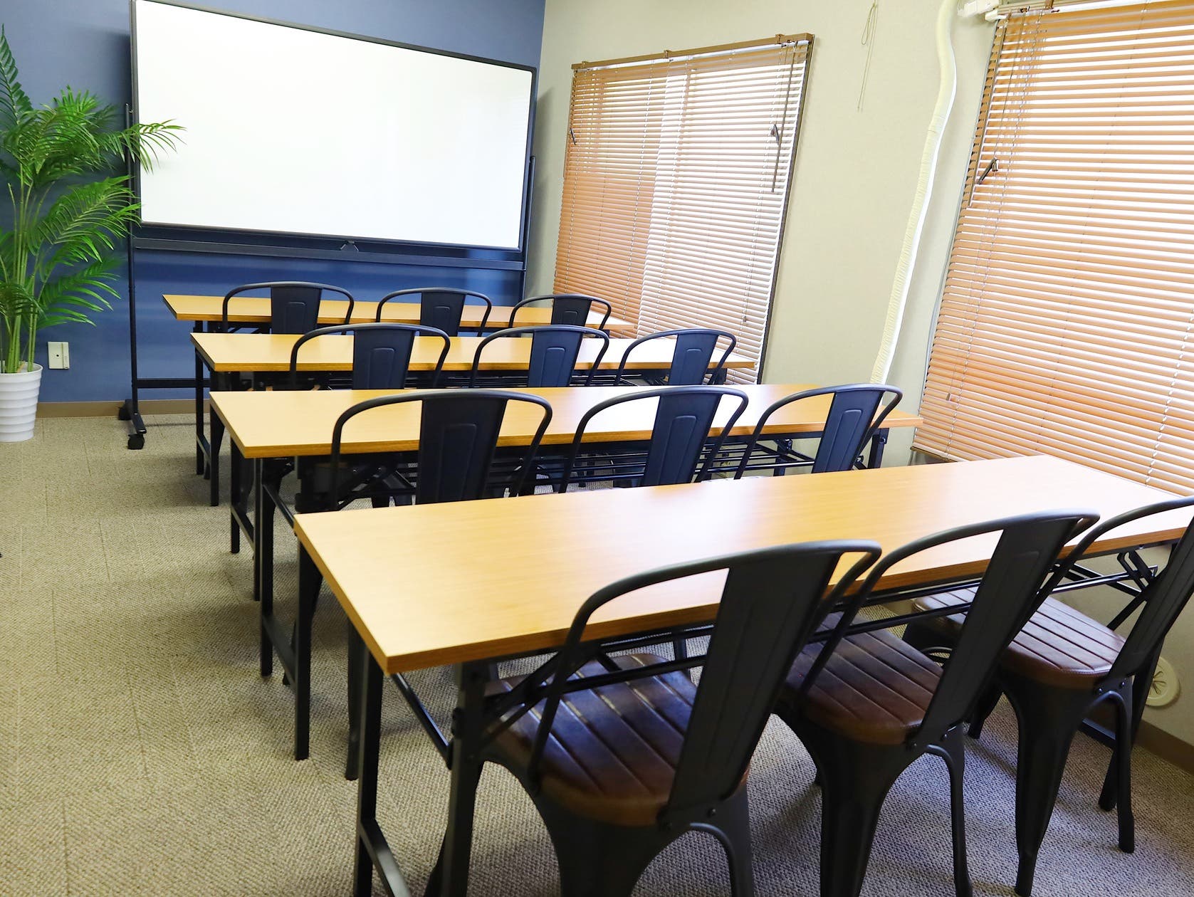 恵比寿駅徒歩2分/最大14名/飲食、お酒可/光回線無料Wifi/テレワーク/ボードゲーム【静か・明るい・綺麗】の写真11