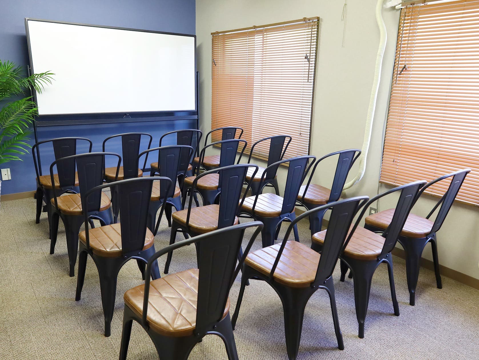 恵比寿駅徒歩2分/最大14名/飲食、お酒可/光回線無料Wifi/テレワーク/ボードゲーム【静か・明るい・綺麗】の写真13