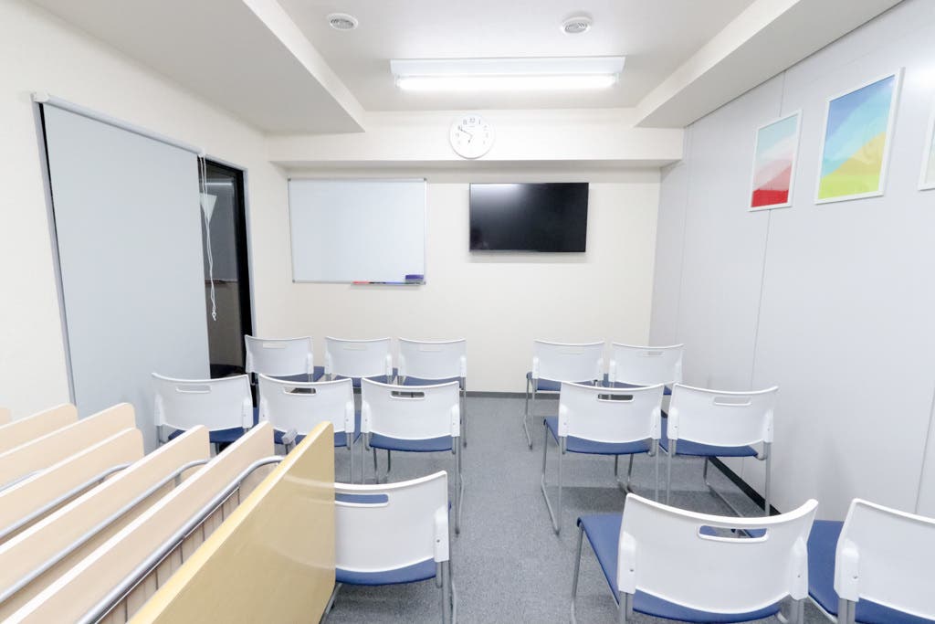 【田町駅1分！三田駅30秒！中型会議室！16名】モニター・ホワイトボード・高速WiFi無料！ふれあい貸し会議室 田町No48の写真7