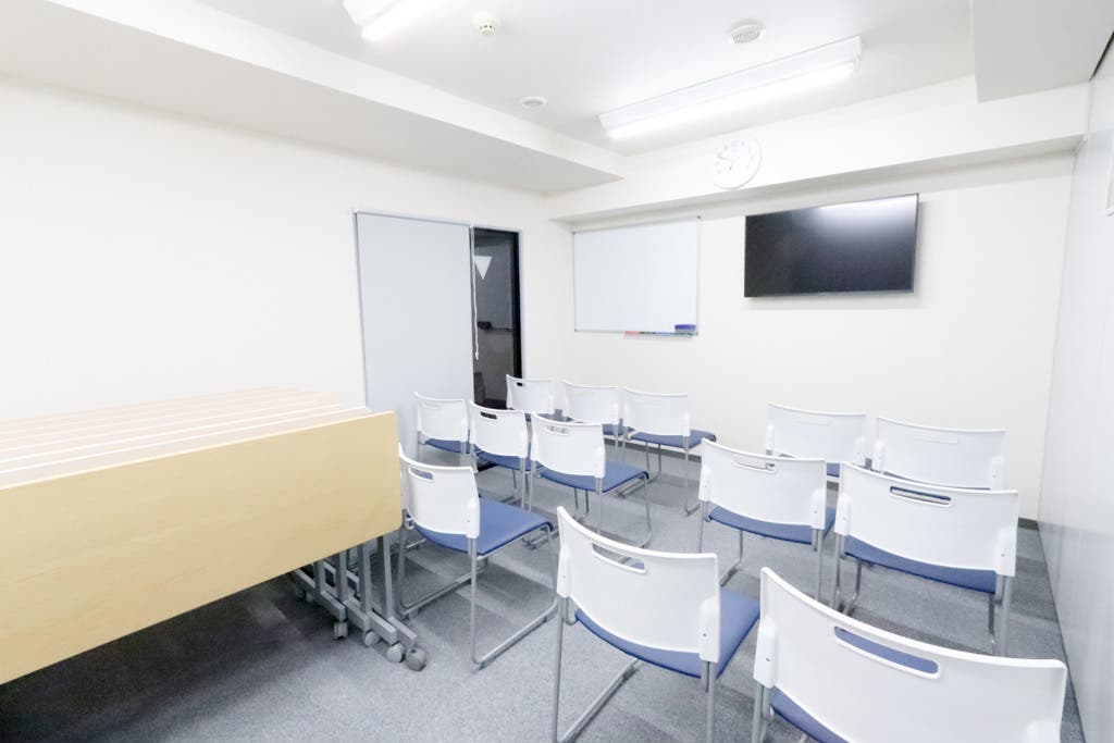 【田町駅1分！三田駅30秒！中型会議室！16名】モニター・ホワイトボード・高速WiFi無料！ふれあい貸し会議室 田町No48の写真8