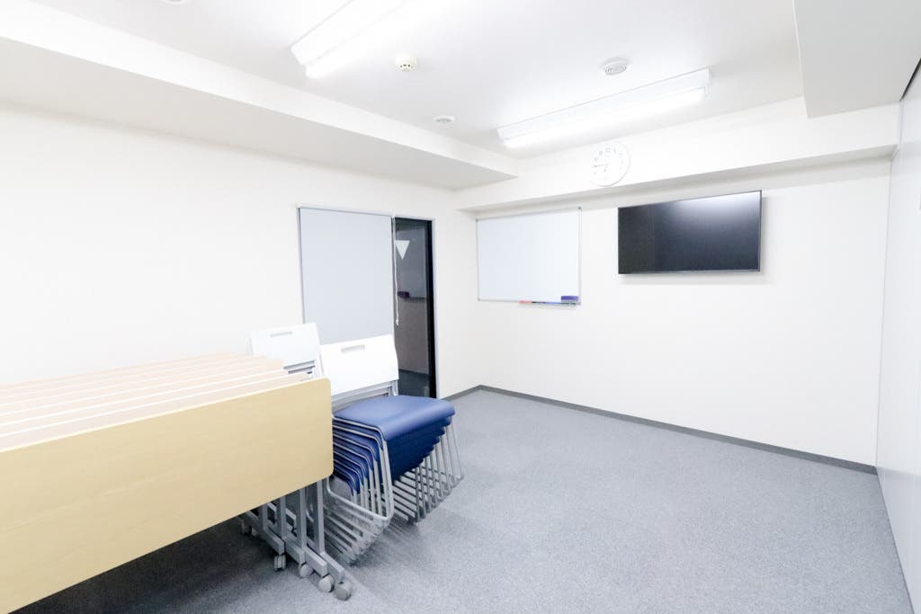 【田町駅1分！三田駅30秒！中型会議室！16名】モニター・ホワイトボード・高速WiFi無料！ふれあい貸し会議室 田町No48の写真11