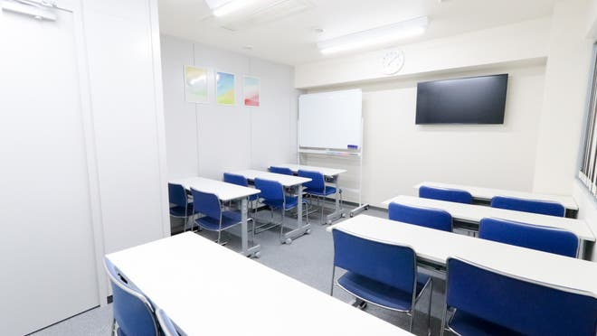 【田町駅1分!三田駅30秒!中型会議室!15名】モニター・ホワイトボード・高速WiFi無料!ふれあい貸し会議室 田町No49の写真2