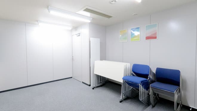 【田町駅1分!三田駅30秒!中型会議室!15名】モニター・ホワイトボード・高速WiFi無料!ふれあい貸し会議室 田町No49の写真13