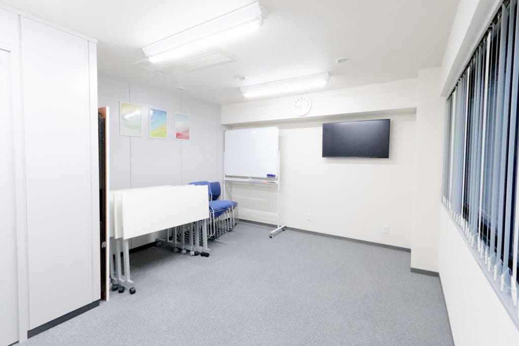 【田町駅1分！三田駅30秒！中型会議室！15名】モニター・ホワイトボード・高速WiFi無料！ふれあい貸し会議室 田町No49の写真15