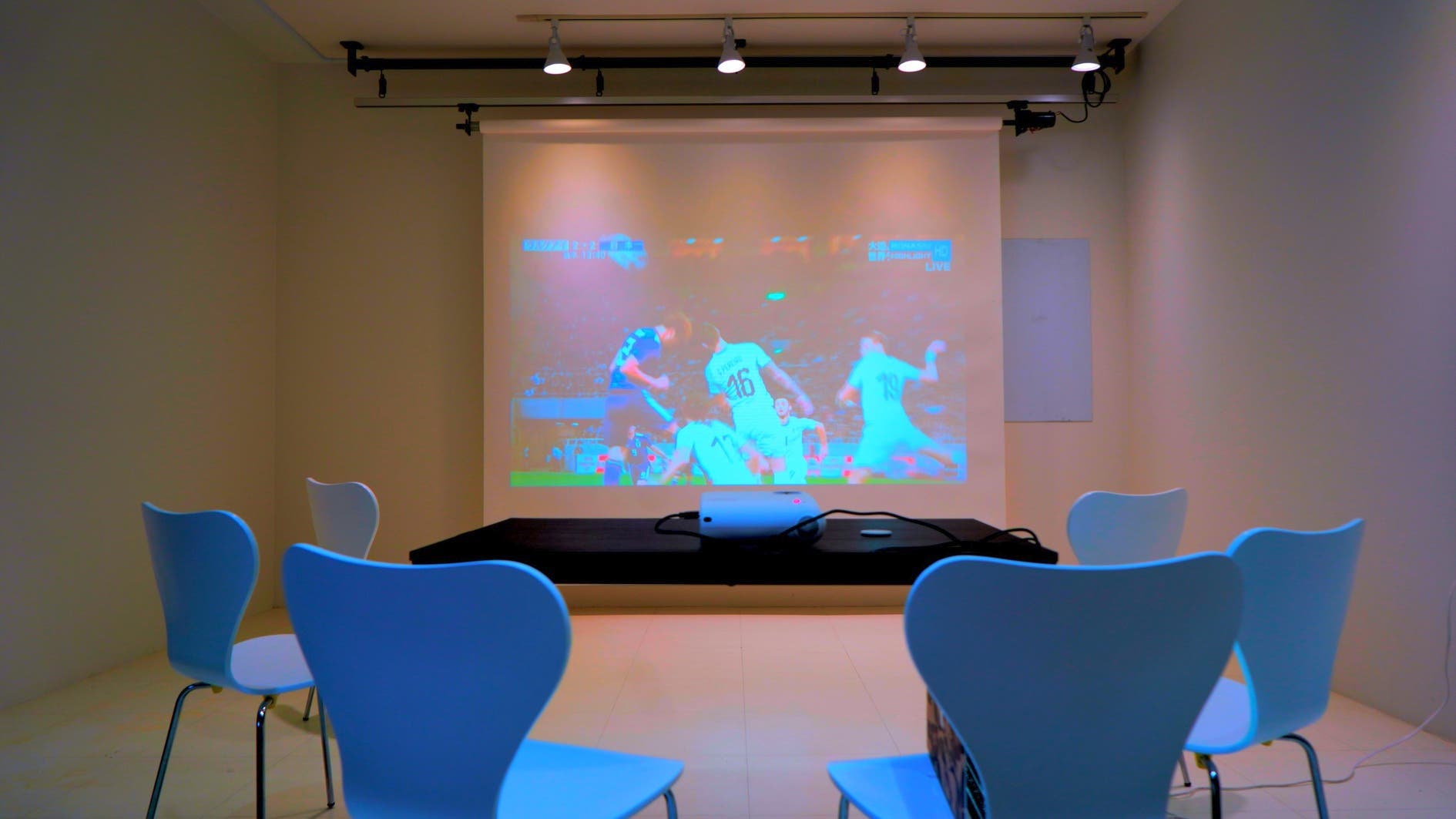 ＜Studio HISOKA＞機材多数導入！高速光Wi-Fi📶白ホリ/照明/キャプボ/駐車場有📸撮影スタジオ/動画配信/コスプレの写真15