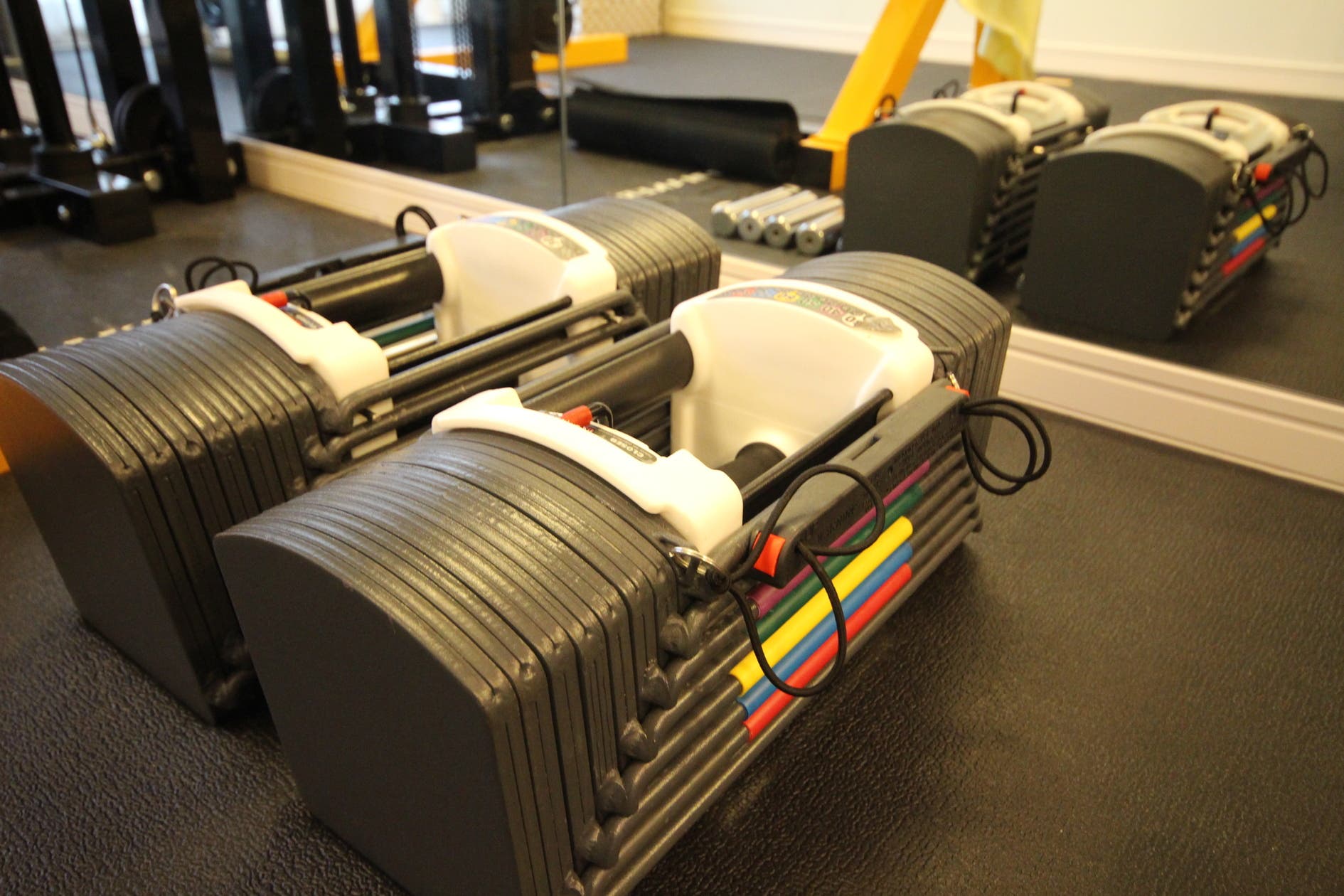 【渋谷駅5分】パーソナル向けの機材完備でトレーニングし易いジム｜パワーラックの部屋①　MIYAZAKI GYM渋谷店の写真6