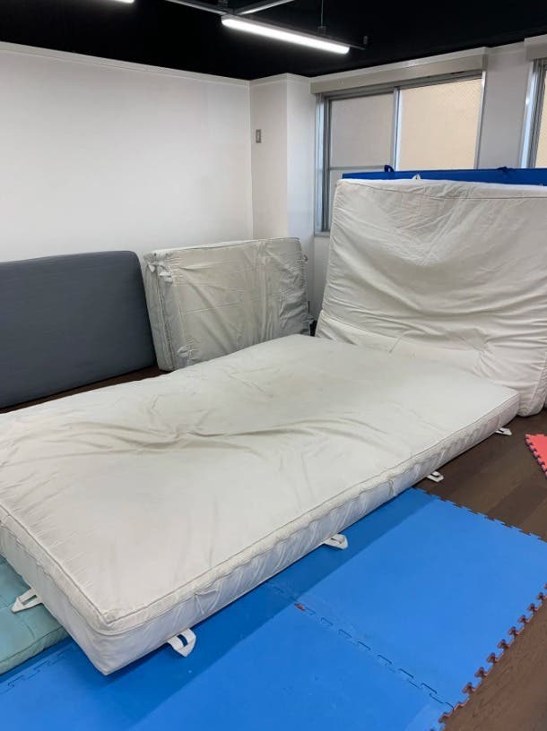 JR新宿駅南口より徒歩4分、THビル2階B+Eルームの写真13