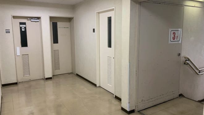 新宿駅徒歩4分圏内、THビル3階Bルーム 小会議室をリーズナブルにお貸しします!日当たり良好!の写真7