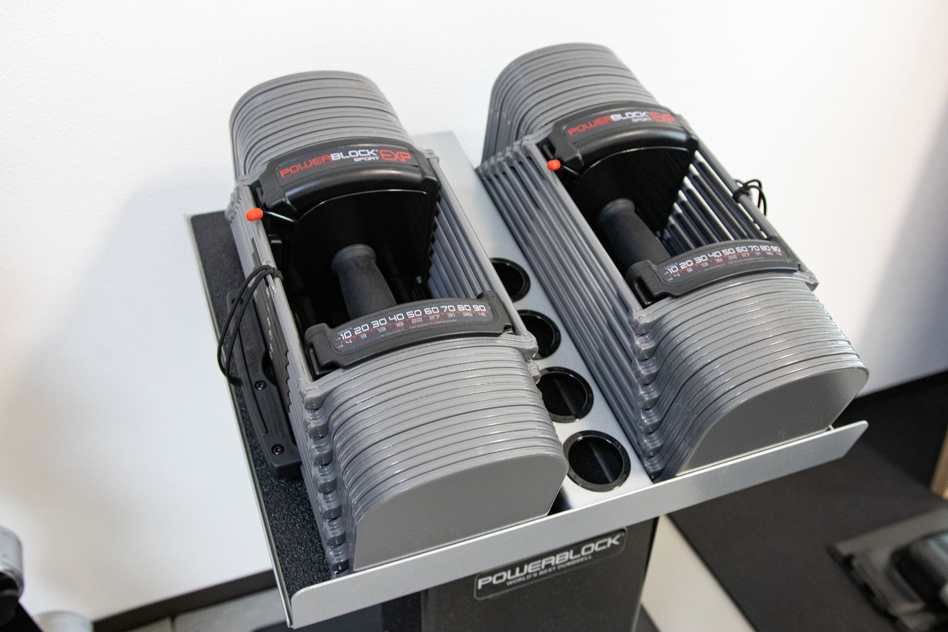 【大塚駅2分】パーソナル向け機材完備の広々ワンルーム個室ジム！パワーラックやパワーブロック完備！　MIYAZAKI GYM大塚店の写真2