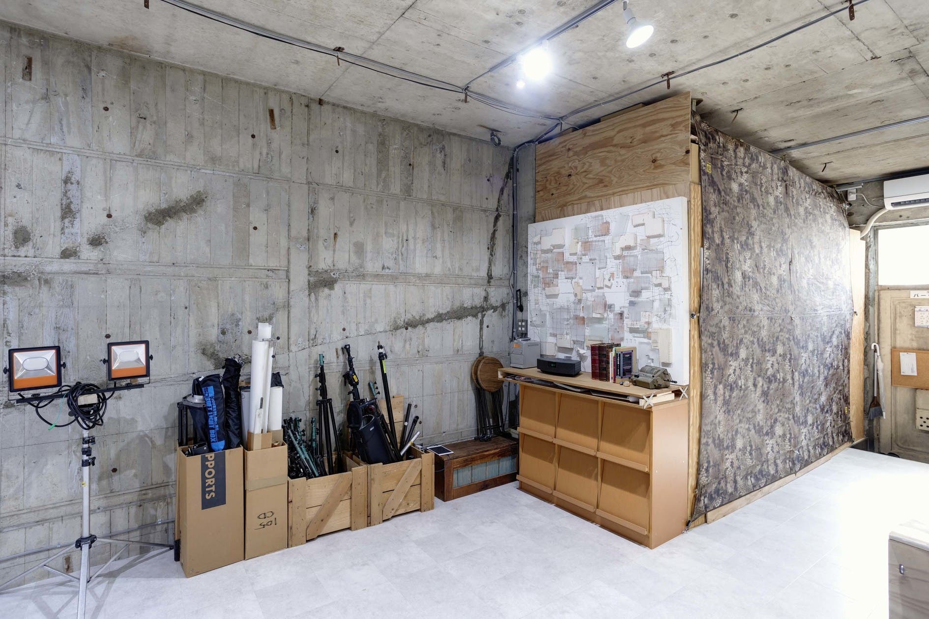 商店街店舗のスペース。コスプレ撮影や近隣ロケのメイクルーム、YouTube撮影など多目的に使えるスペースです。の写真7