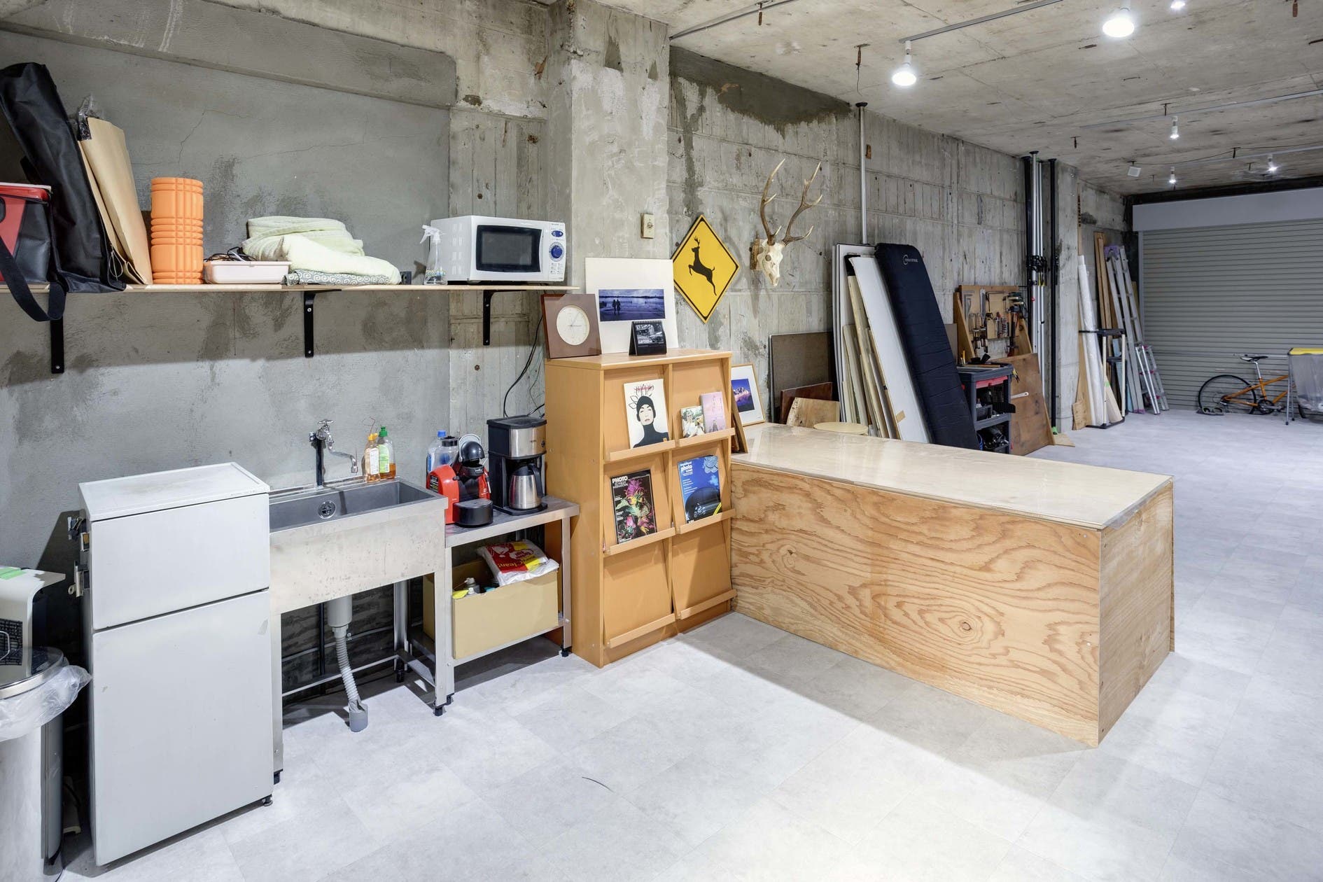 商店街店舗のスペース。コスプレ撮影や近隣ロケのメイクルーム、YouTube撮影など多目的に使えるスペースです。の写真9