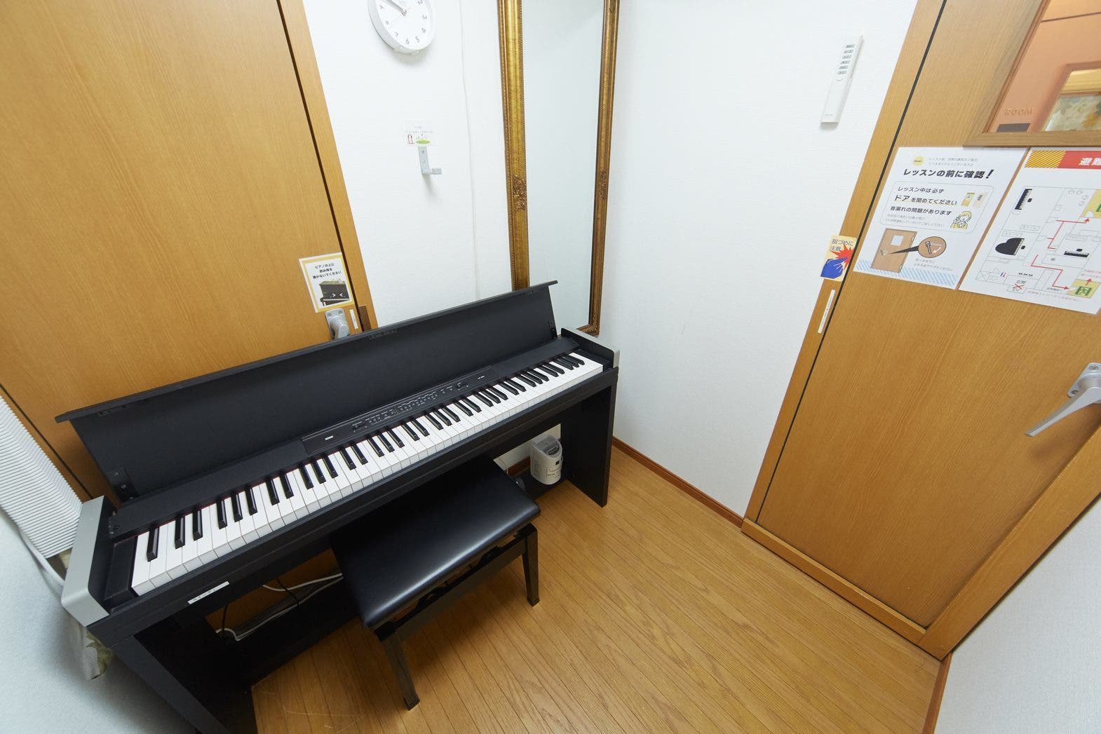 【個人／法人／教室開催OK】《１フロア貸切：防音室３部屋》各部屋ピアノ有《24時間利用可／要予約》：A＋B＋C（プチルーム）の写真12