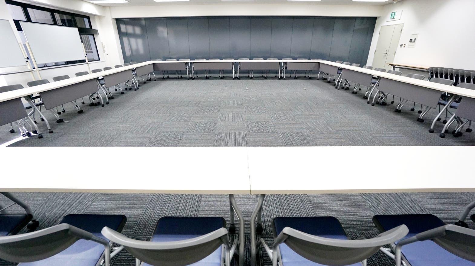 名古屋会議室 ナカトウ丸の内ビル 第2会議室【久屋大通駅より徒歩2分！最大72名様収容可能】の写真8