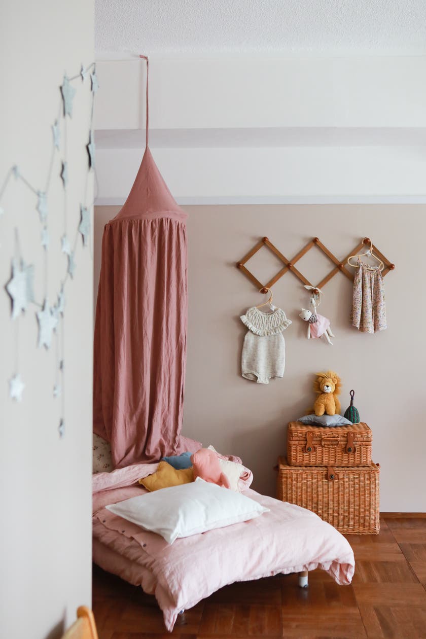 海外アパルトマンのような外苑駅徒歩6分の自然光撮影スタジオ・可愛いシャビーなインテリア＜コスプレ／ポートレート写真／動画撮影＞の写真5