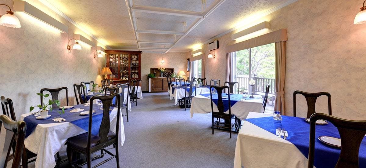 ヨーロッパ邸宅風：吹き抜け：豊富な自然に囲まれたホテル一棟丸々！！の写真7