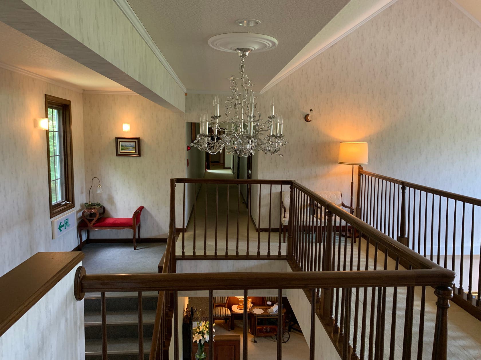 ヨーロッパ邸宅風：吹き抜け：豊富な自然に囲まれたホテル一棟丸々！！の写真17