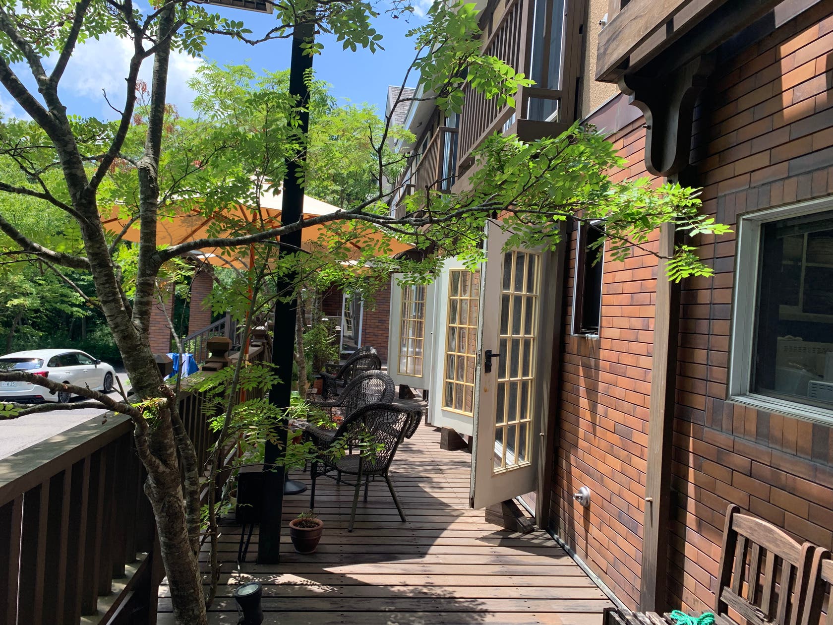 ヨーロッパ邸宅風：吹き抜け：豊富な自然に囲まれたホテル一棟丸々！！の写真18