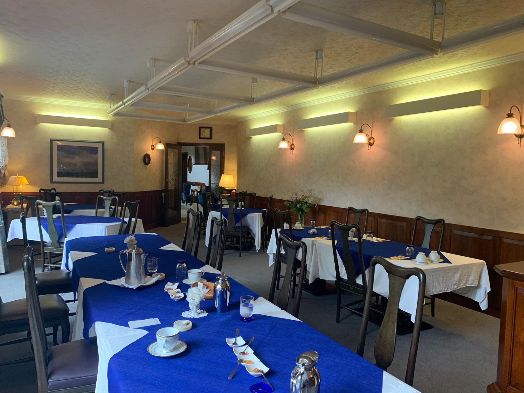 ヨーロッパ邸宅風：吹き抜け：豊富な自然に囲まれたホテル一棟丸々！！の写真27