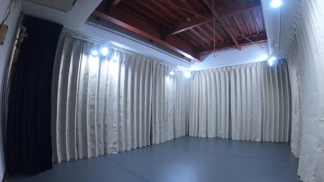 【手ぶらで練習】音響・鏡有、三脚・スマホホルダ完備 リハに、稽古に、有意義にご利用ください!の写真3