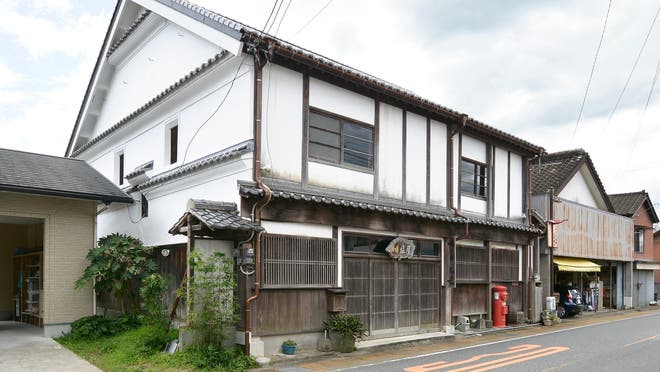 旧宿場町に佇む築100年超の一軒家「塩屋」の畳の間をまるっと使えるプラン!の写真3