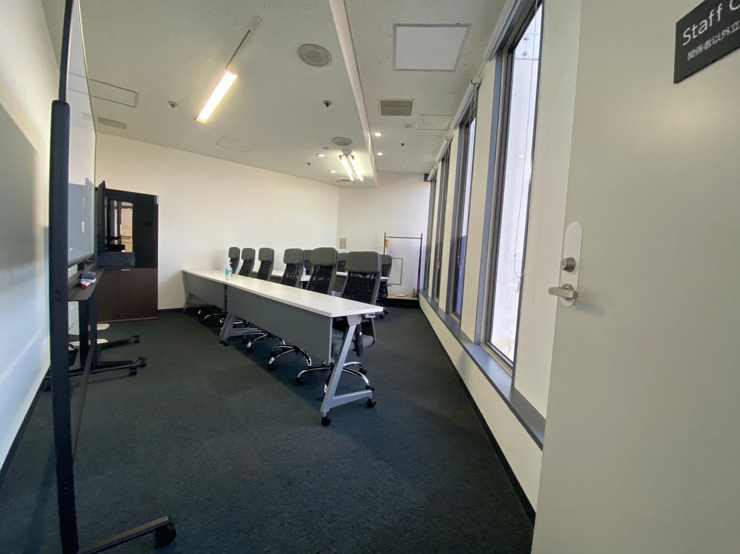 ＜スカイル カンファレンスルーム＞完全個室⭐️会議室⭐️Wi-Fi無料！テレワーク/Zoom/リモートワーク/会議/商談の写真5