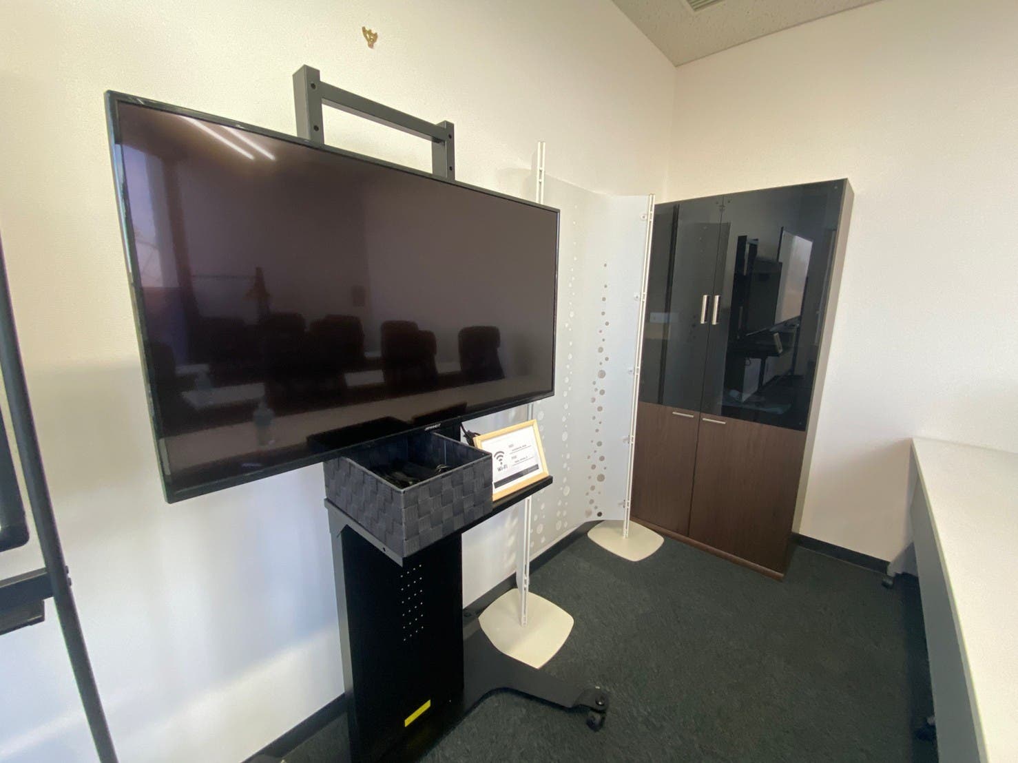 ＜スカイル カンファレンスルーム＞完全個室⭐️会議室⭐️Wi-Fi無料！テレワーク/Zoom/リモートワーク/会議/商談の写真7