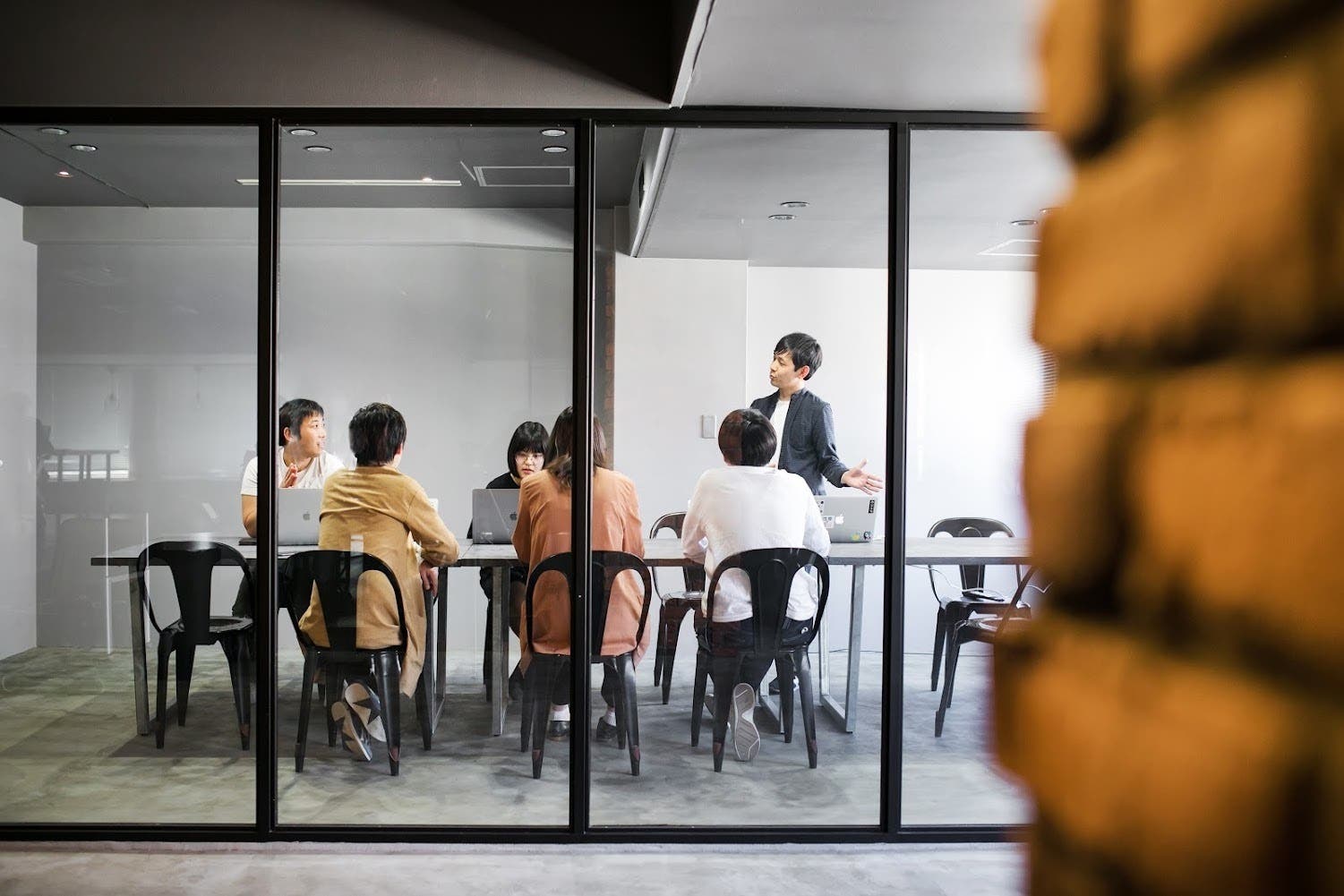 【南森町駅 徒歩３分】おしゃれなデザイン事務所を完全貸切。イベント/研修/セミナー/会議/講習会など【レンタルスペース】の写真24