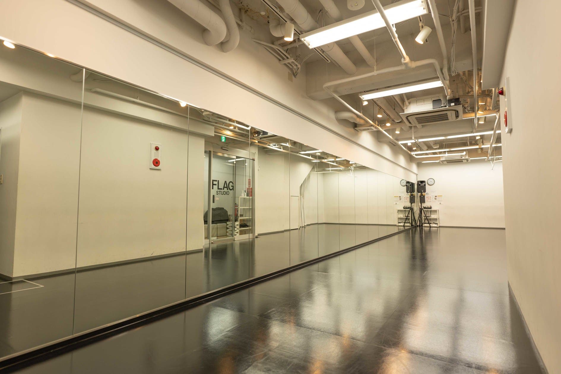 【高田馬場駅1分】超駅近🚶｜地域最安｜約60平米｜鏡15.5m｜バレエバー｜清潔感有｜毎日清掃🧹｜楽器可🎸｜レンタルスタジオの写真7