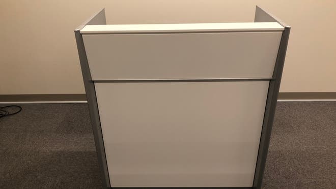 【銀座5分・新橋7分】最大収容人数69名|ホワイトボード完備✨研修・試験・講演会・懇親会に|N302の写真6