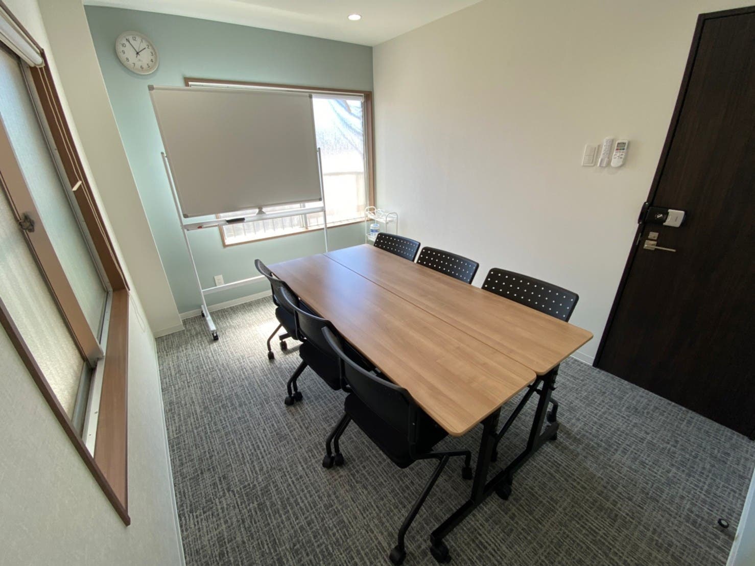 【レンタルスペースちとからRoom A】千歳烏山駅徒歩２分☆綺麗☆完全個室☆Wi-Fi完備☆会議室・テレワーク等にオススメ♪の写真13