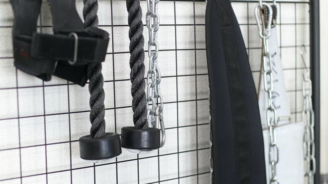 【池袋駅5分】パーソナル向け機材完備の個室ジム|①パワーラック左側の部屋 MIYAZAKI GYM池袋店の写真6