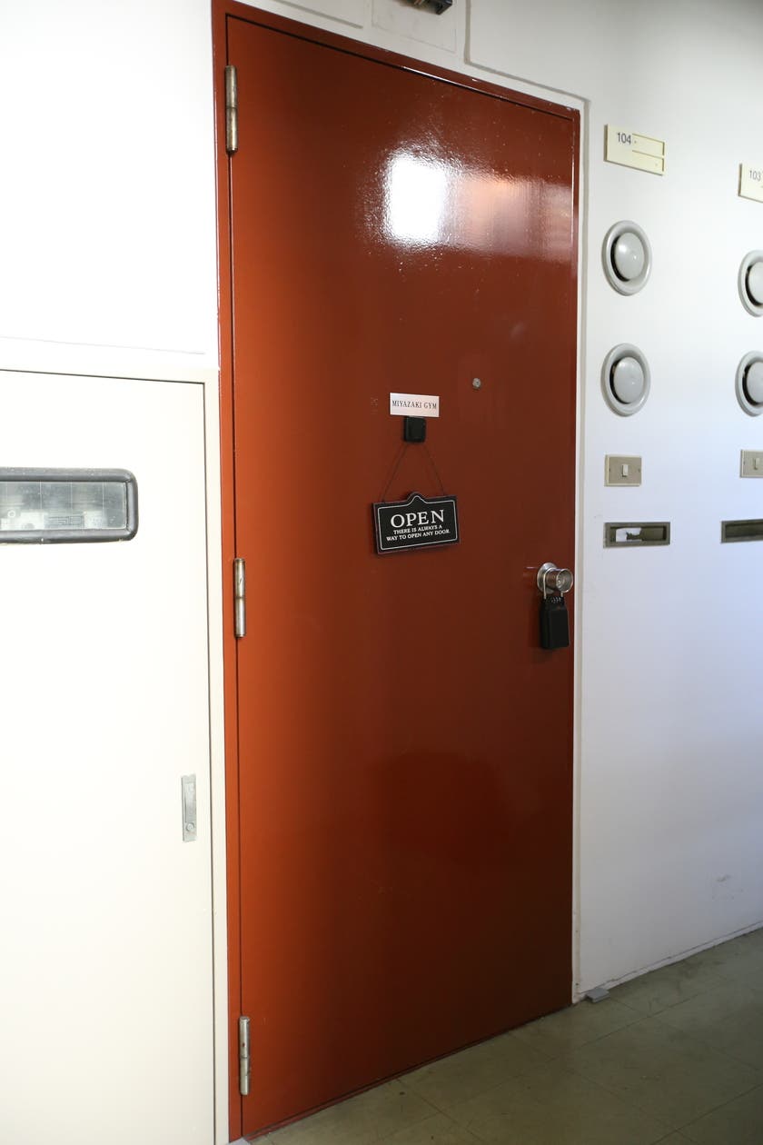 【自由が丘駅4分】パワーラックやダンベル完備。パーソナルにおすすめのワンルーム型ジム　MIYAZAKI GYM自由が丘店の写真7