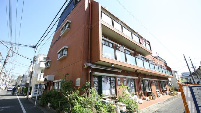 【自由が丘駅4分】パワーラックやダンベル完備。パーソナルにおすすめのワンルーム型ジム MIYAZAKI GYM自由が丘店の写真8